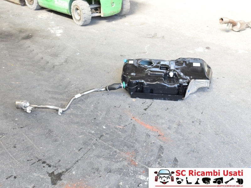 Serbatoio Mercedes Gla 200d A2474701500 A2474707002 | SC Ricambi Usati